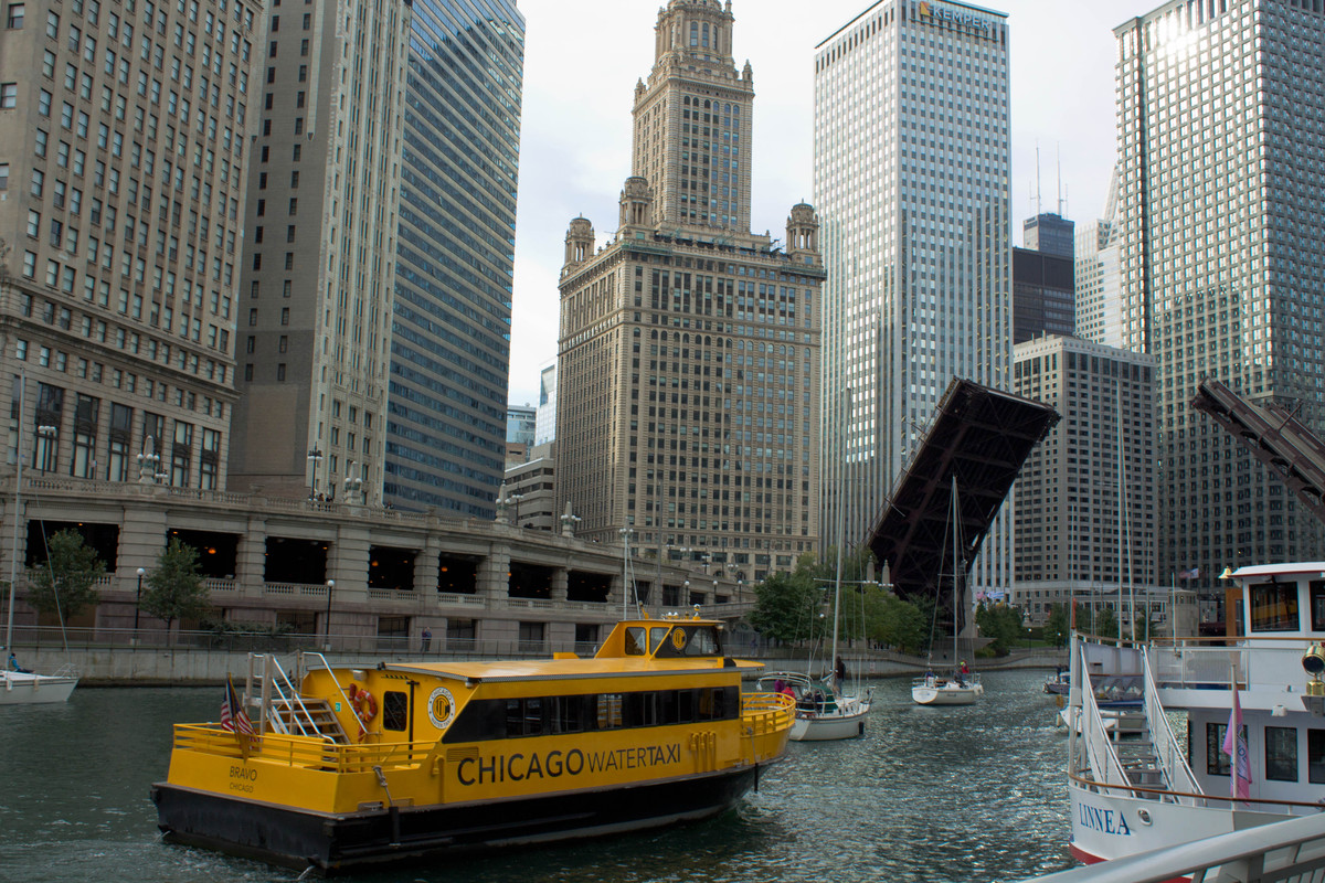 Places to Go in Chicago - Security Guards Companies