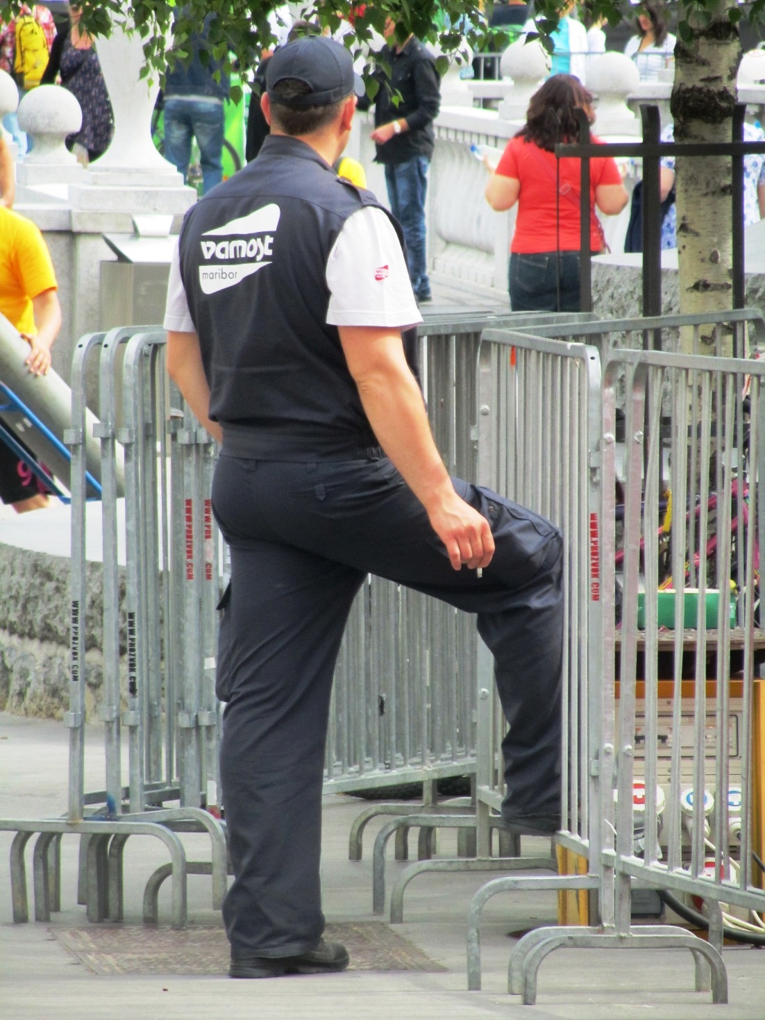 Uniforms for Security Guards - Security Guards Companies